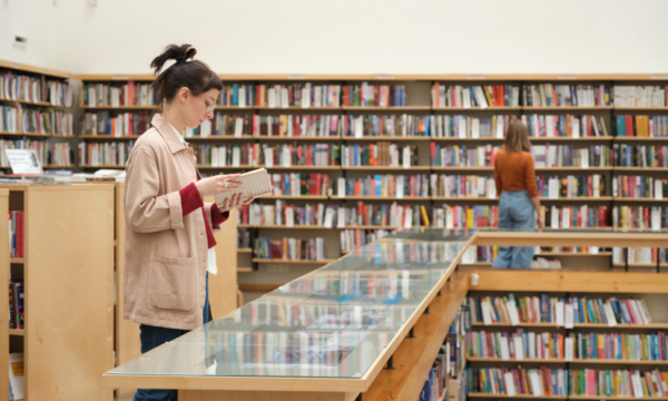 Cara Menerbitkan Buku di Gramedia, Inilah Tahapannya. : Toko Buku Online