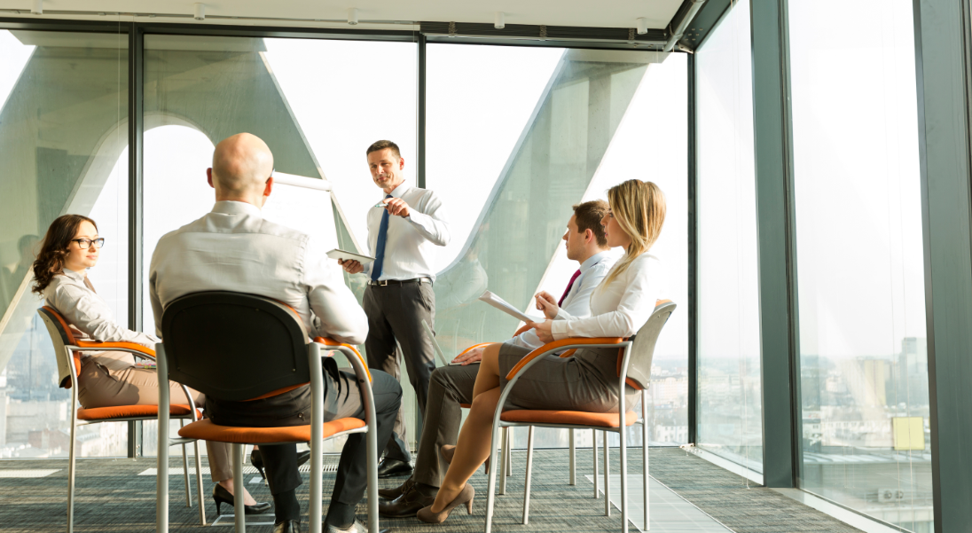 6 Alasan Kenapa Harus Menyewa Konsultan Bisnis : Toko Buku Online